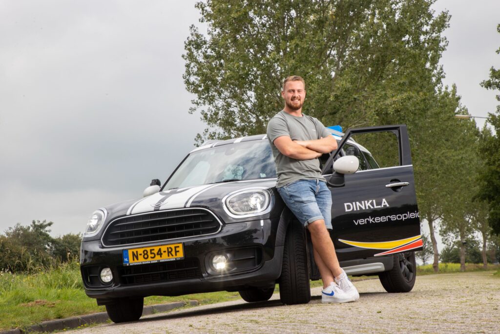 Autorijlessen automaat | Doe je opleiding in Sneek, Balk of Lemmer